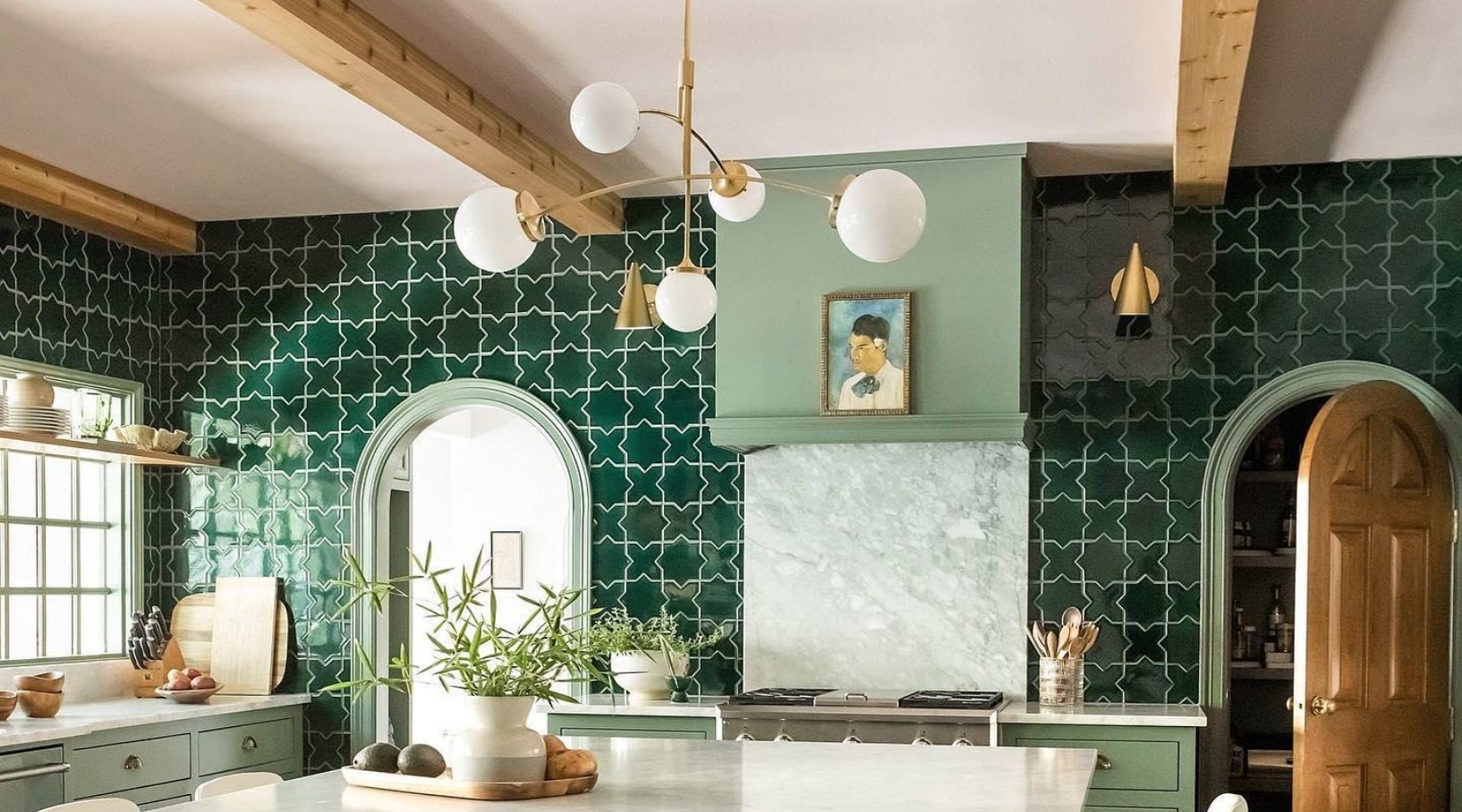 Signature Designer Lighting | Experience Visual Comfort & Co.